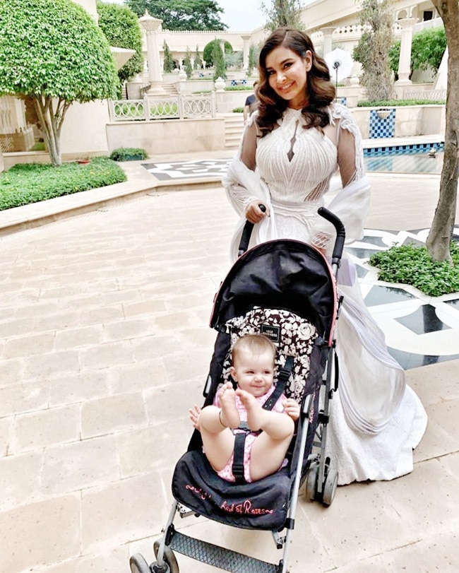 Lisa Ray rightly explains how working moms should be