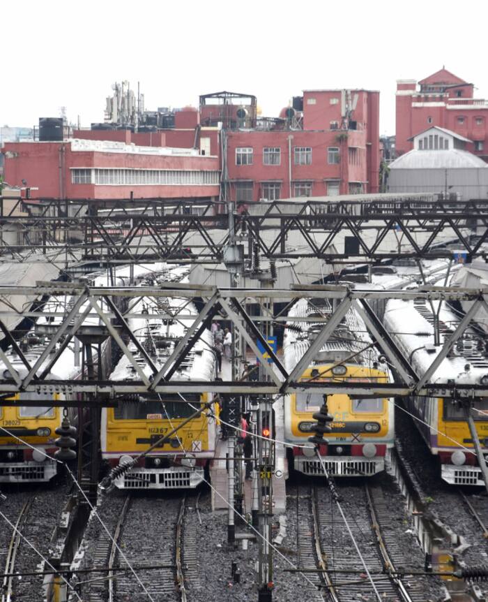 West Bengal Braces for Cyclone Remal- In Pics