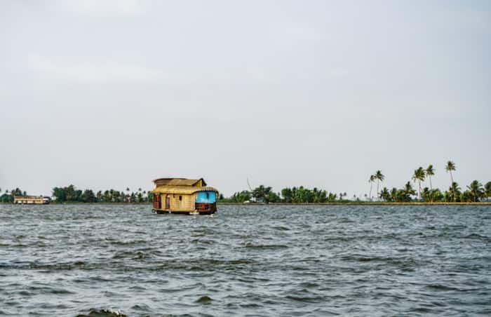 8 Reasons to Visit Alappuzha Backwaters