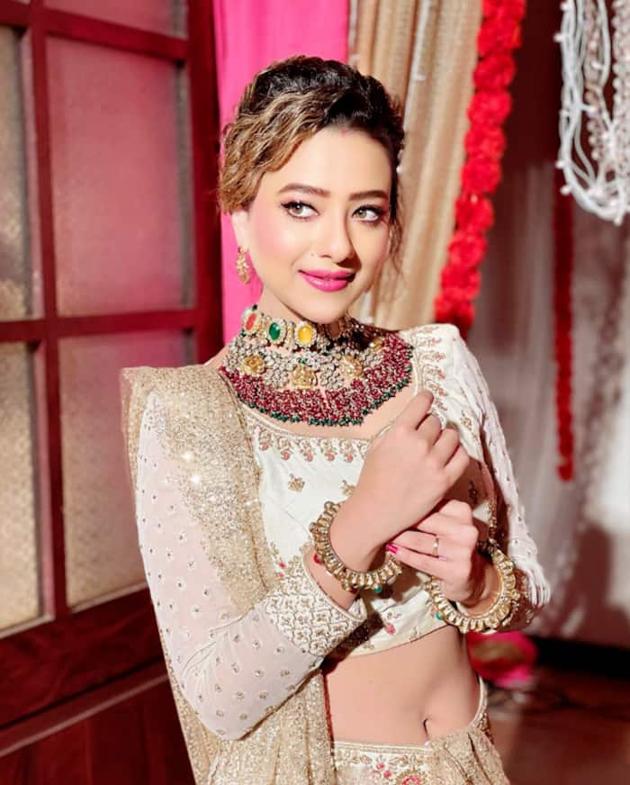Anupamaa Fame Madalsa Sharma Aka Kavya Looks Enchanting In Sexy Lehenga ...