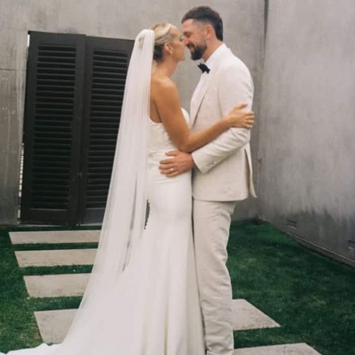 Cricketer is 'sixer king' and wife is 'golden girl', amazing couple ...