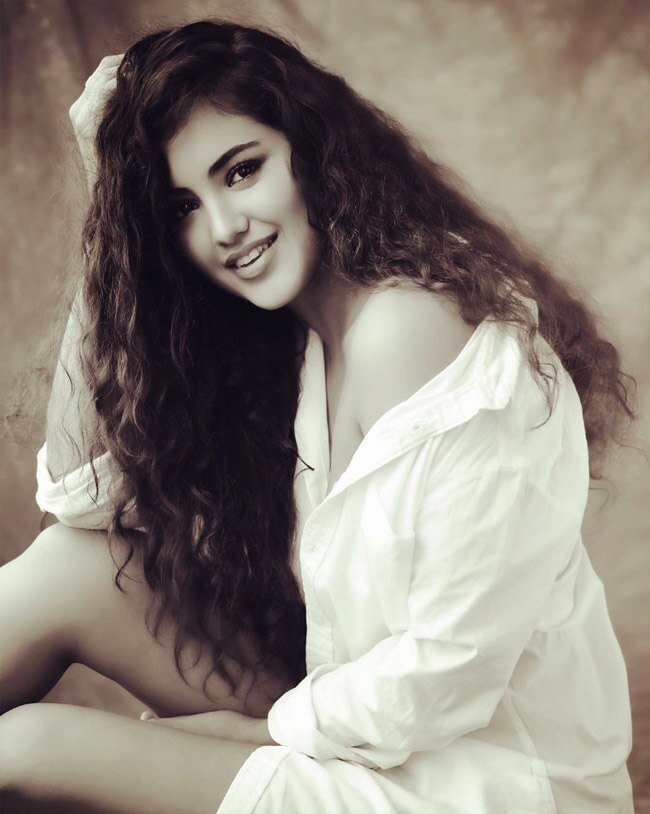 Malvika Sharma Looks Breathtakingly Beautiful