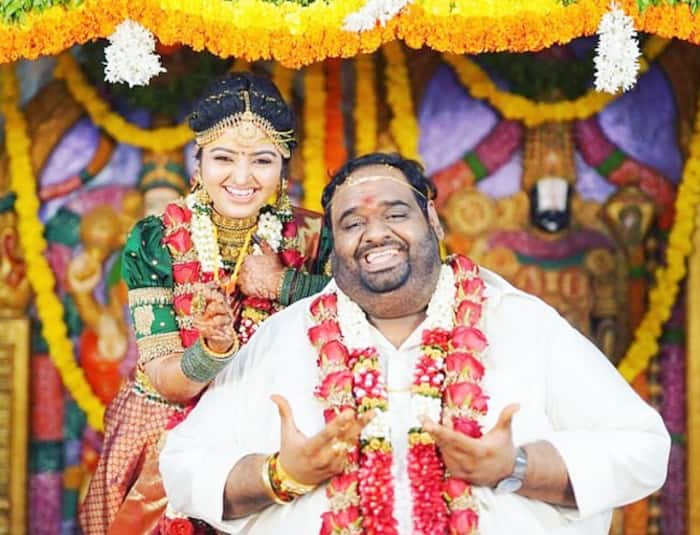 Newlyweds Mahalakshmi Ravindar Chandrasekaran Pose Together