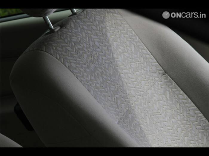 Mahindra Verito D6 Interiors