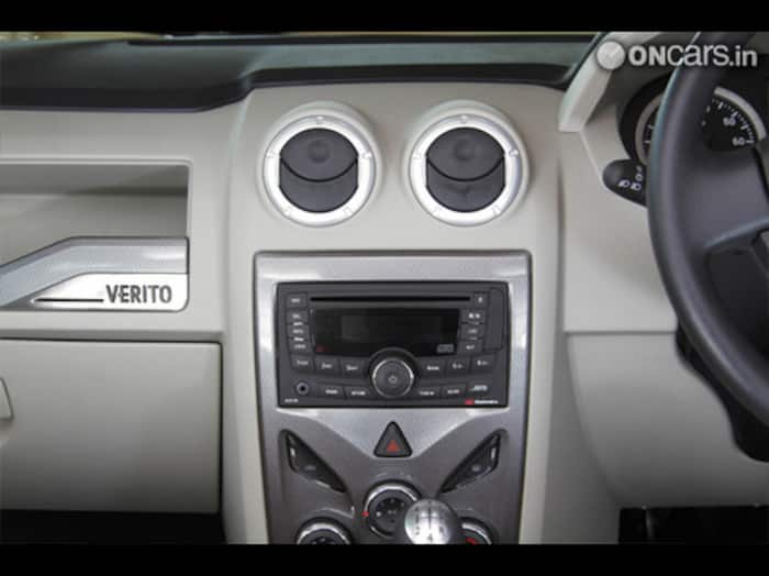 Mahindra Verito D6 Interiors