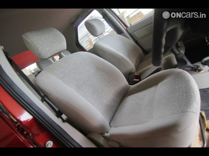 Mahindra Verito D6 Interiors
