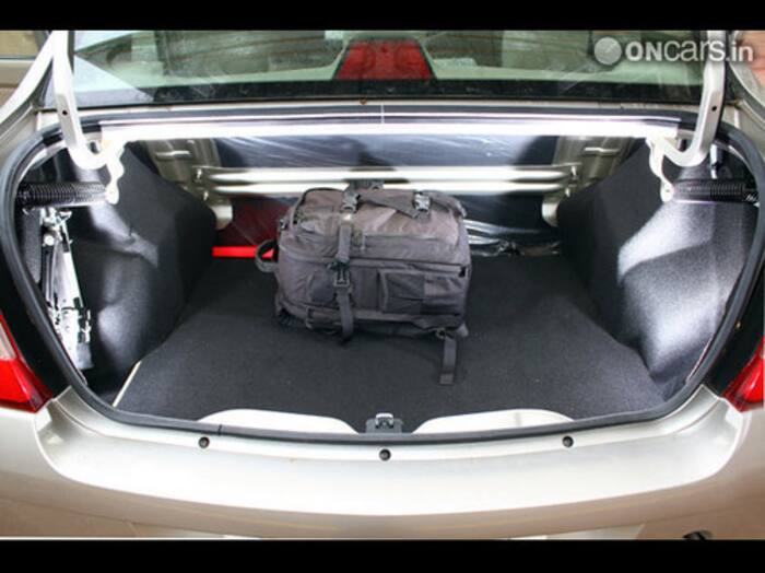 Mahindra Verito Interior