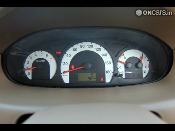 Mahindra Xylo E9 Interior