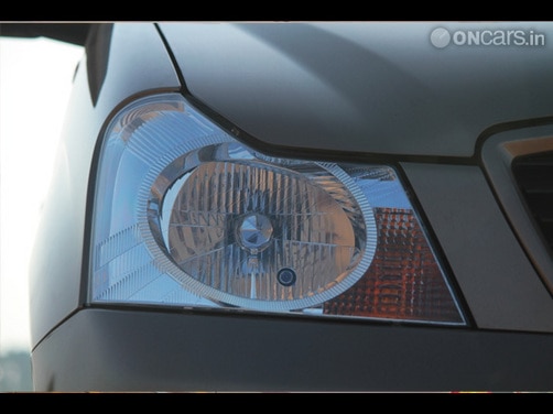 Mahindra Xylo Exterior img12