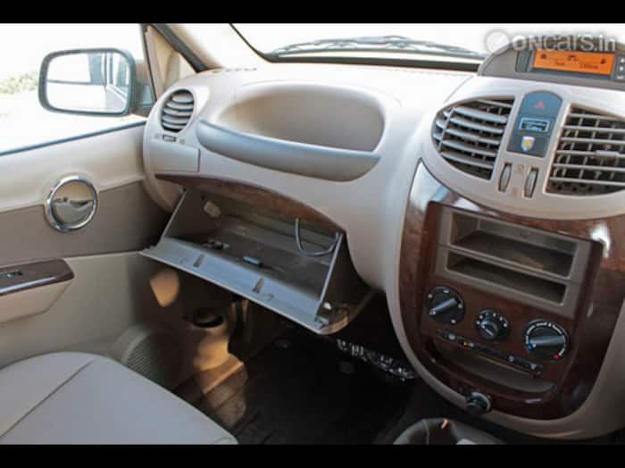 Mahindra Xylo Interior