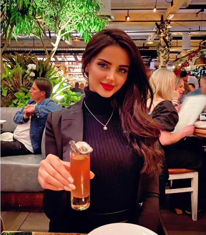 Mahlagha Jaberi Leaves Netizens Awestruck