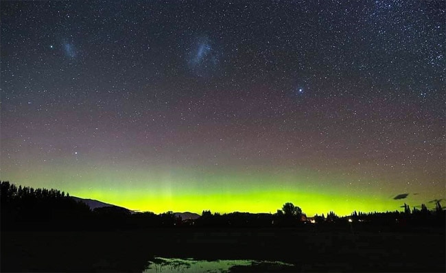 Difference between Aurora Australis and Borealis