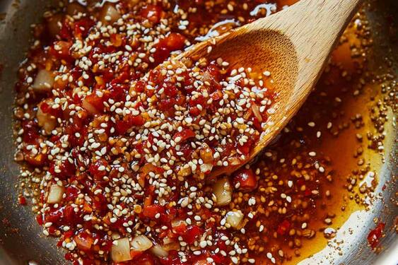 Make Delicious Honey Chilli Potatoes At Home With This Simple Recipe