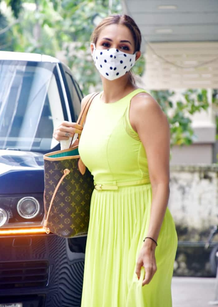 Malaika Arora Looks Mesmerising in Beautiful Long Neon Gown