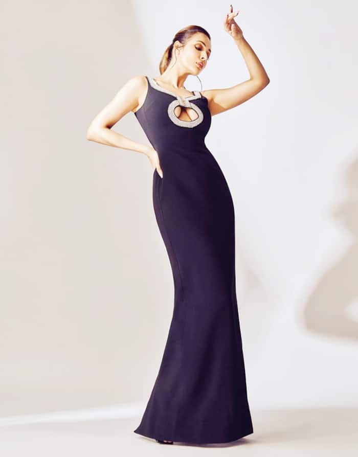 Malaika Arora Makes Killer Statement In Sexy Black Open Neckline Gown Hot Pics
