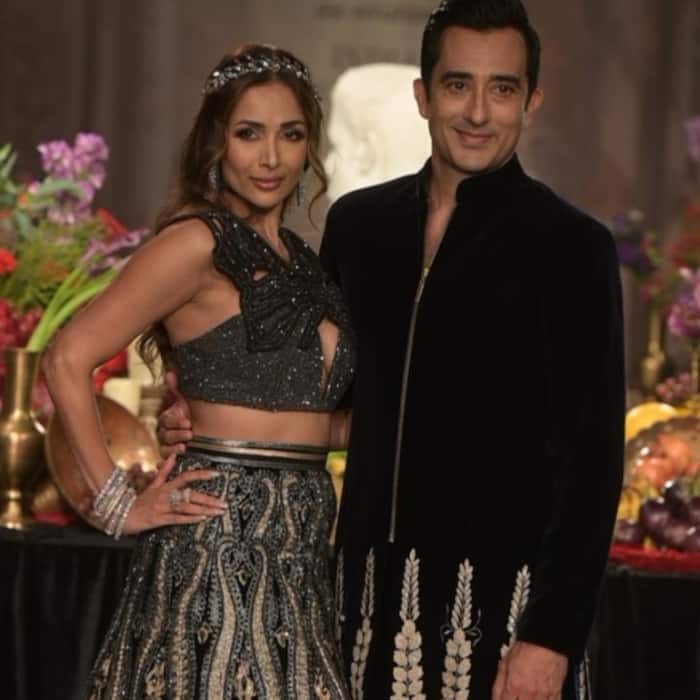 Malaika Arora's Showstopper Walk in Black Glitzy Lehenga Sparks ...