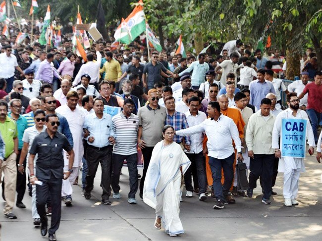 After Violence at Jamia, AMU, Agitation Spread to University in Lucknow ...