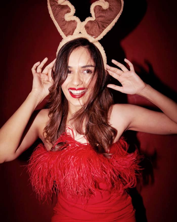Manushi Chillar Channelizes Her Inner Rudolf in Sexy Red Mini Dress l ...