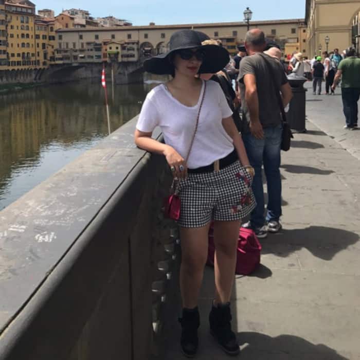 Manyata Dutt spills hotness during her summer vacation with family in ...