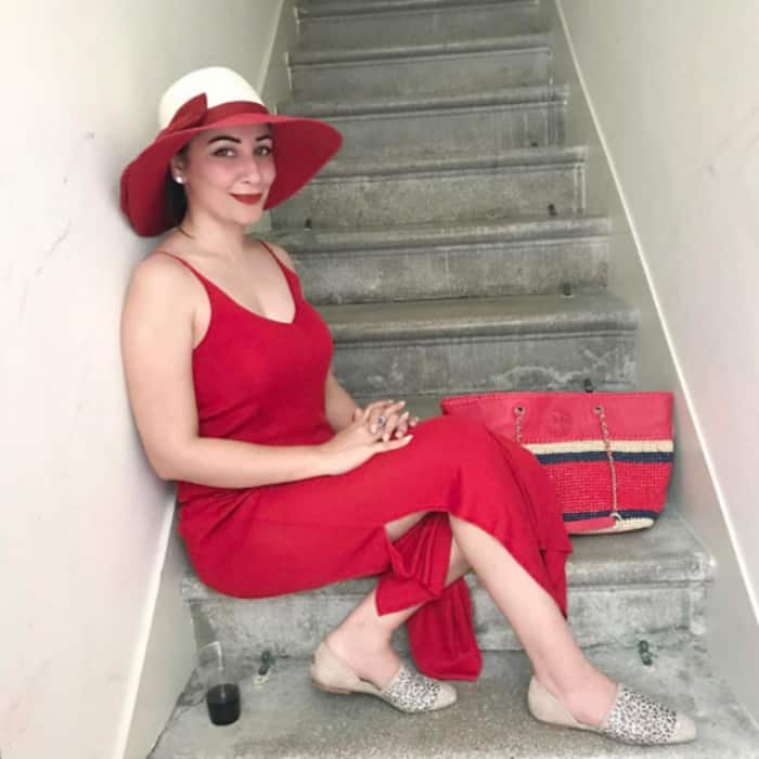 Manyata Dutt spills hotness during her summer vacation with family in ...