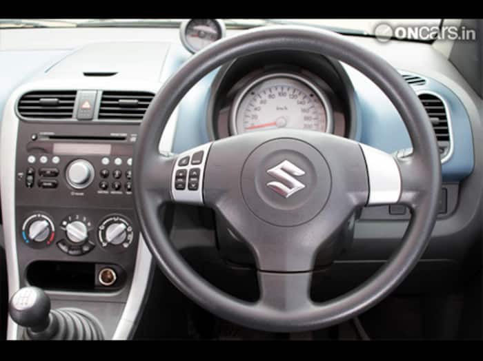 Maruti Suzuki Ritz Interiors img12