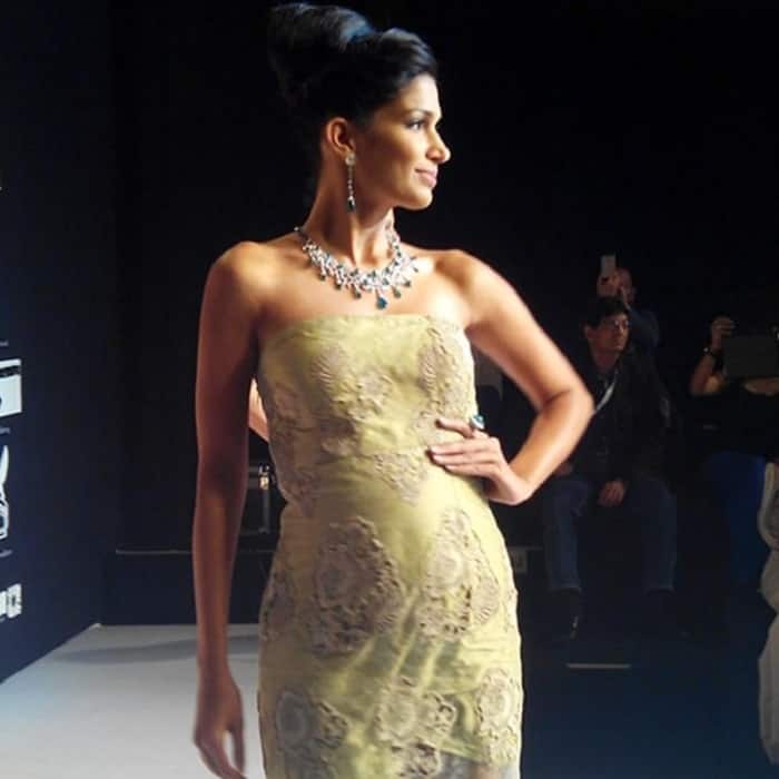 Meet Shaun Tait’s Superhot Indian Wife Mashoom Singha | SEE PHOTOS