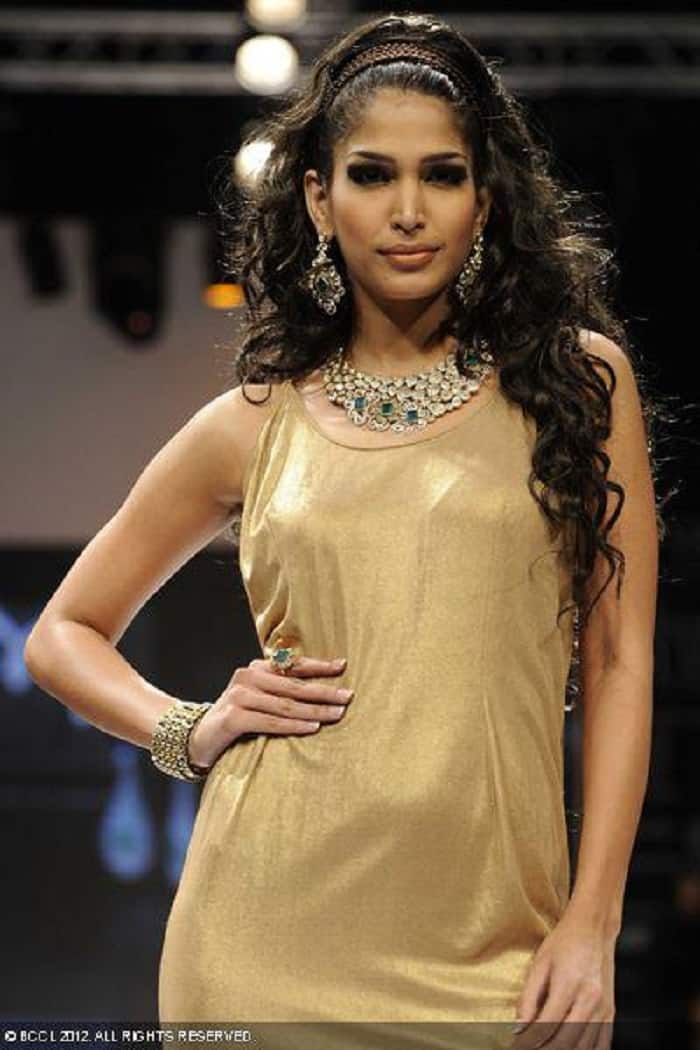 Meet Shaun Tait’s Superhot Indian Wife Mashoom Singha | SEE PHOTOS