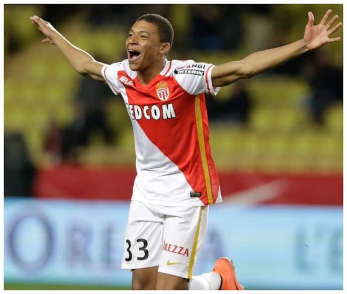 Matches played by Kylian Mbappe at 17