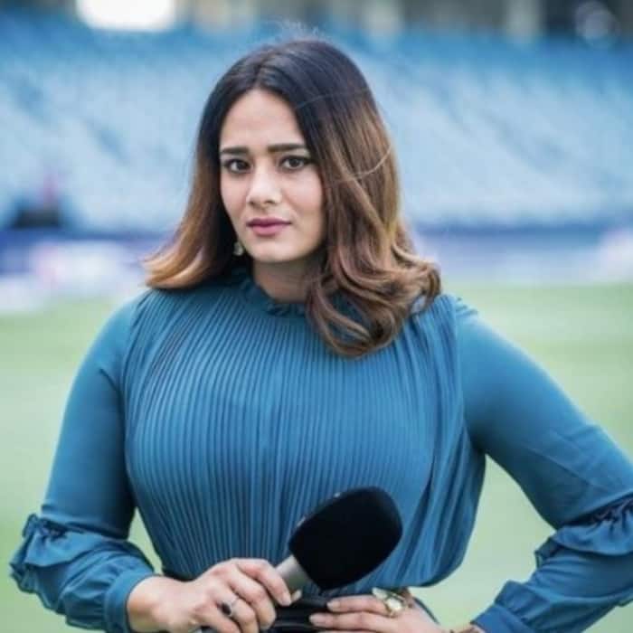 Meet cricketer whose wife earns more money than him, he played for RCB ...