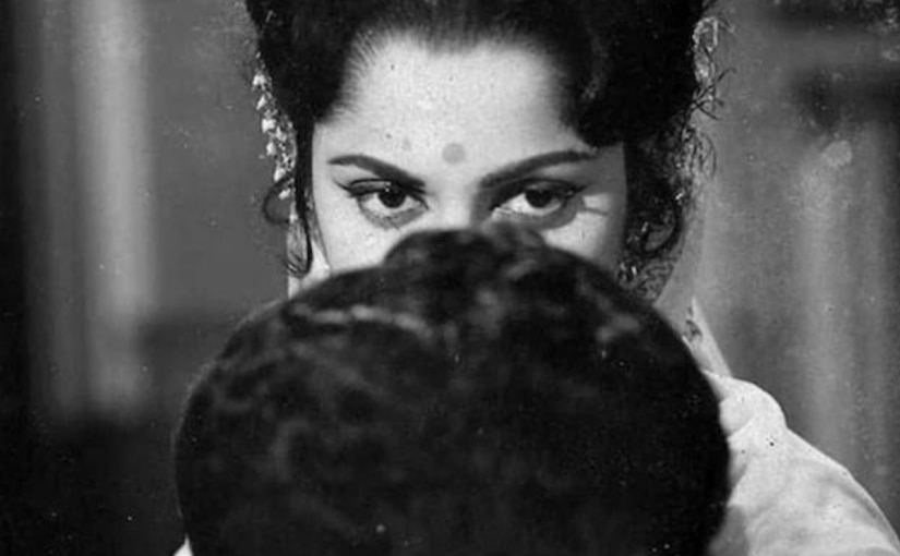Meet actress who has given hit with Dev Anand, played role of mother of ...
