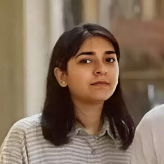 This Pakistani cricketer who married his cousin, she worked as..., his name is...