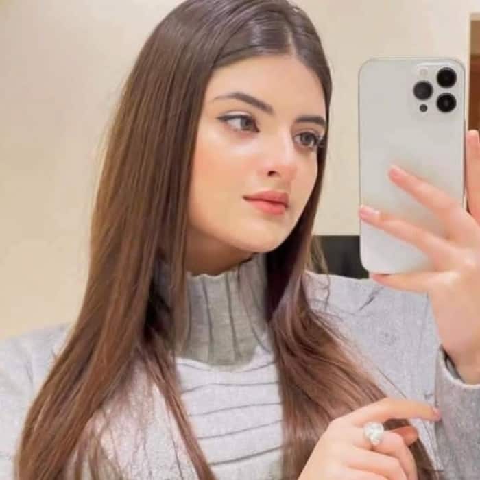 Meet Muzna, beautiful wife of star Pakistan cricketer, fell in love at ...