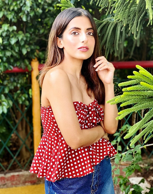 Sexy photos of model Shalini Samuel