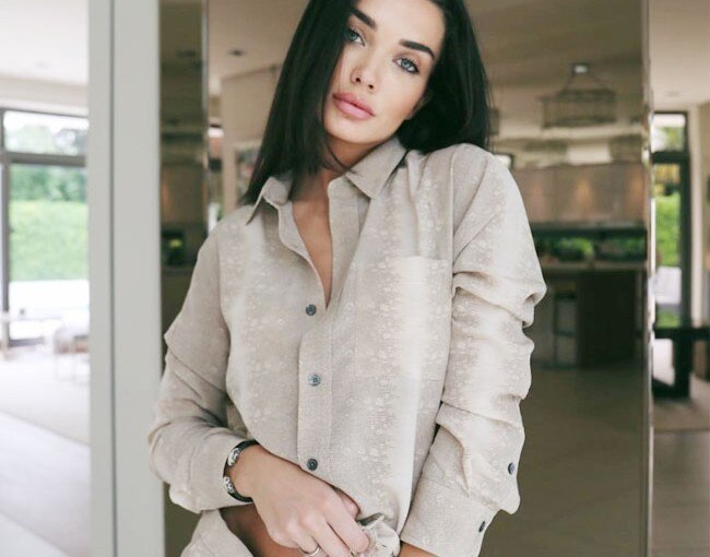 Meet the yummy mummy Amy Jackson