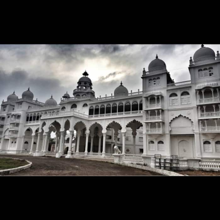 Bollywood actress Meghna Naidu gives a sneak-peek into jaw-dropping ...