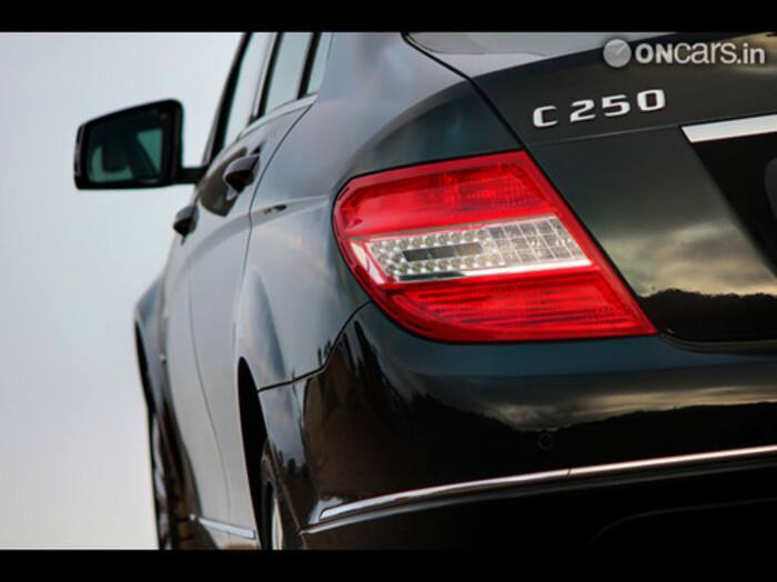 Mercedes Benz C250 CDI Blue Efficiency Exterior img14