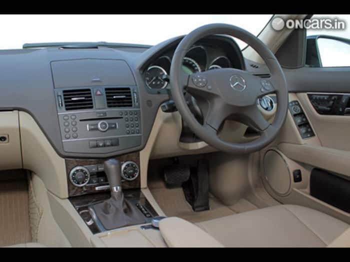 Mercedes Benz C250 CDI Blue Efficiency Interior