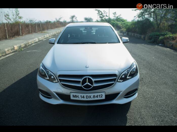 Mercedes Benz E Class 200 CGI Exterior