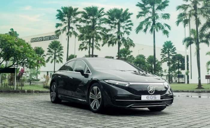 Mercedes Benz EQS 580 EV 2022 Launched | Check Price, Features and Specification