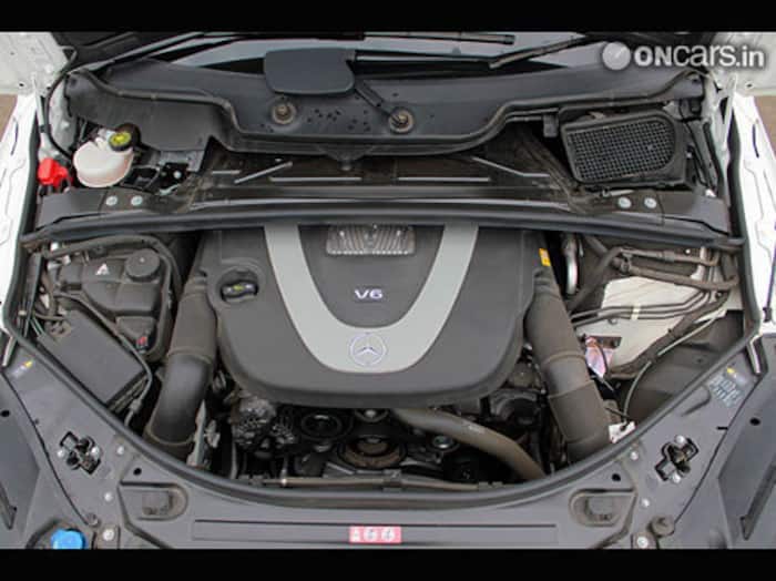 Mercedes Benz R350 Interior