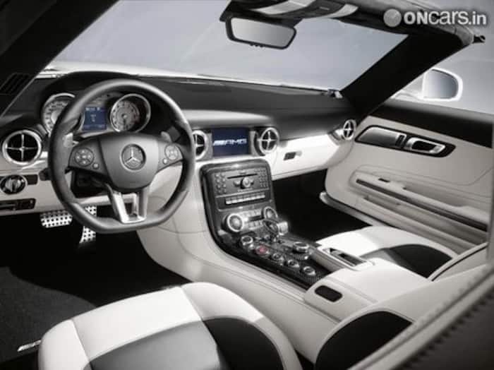 Mercedes-Benz SLS AMG Interior