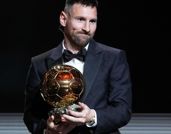 Messi thanked his Argentina coach, teammates and staff for making his ...