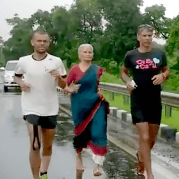 Milind Soman’s The Great India Run’ is joined by his super-cool mother Usha Soman, check out pics