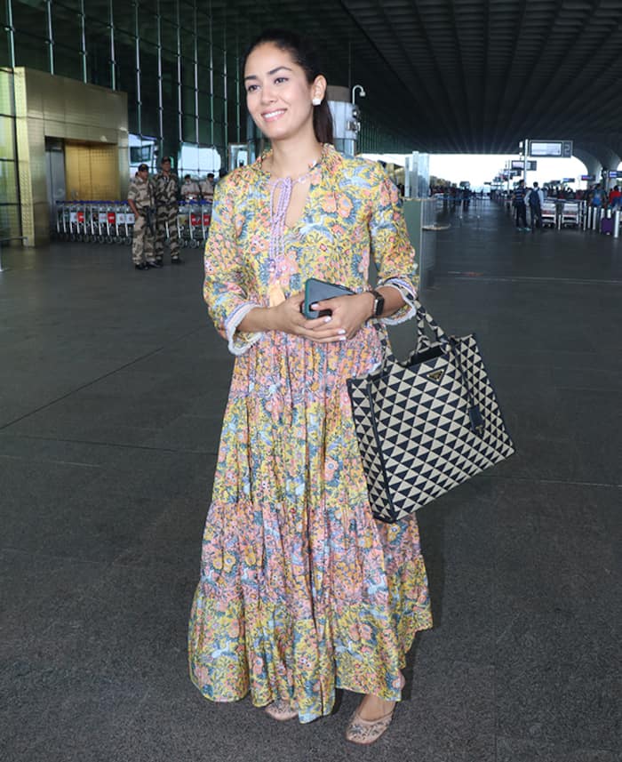 Mira Rajput Nails Her Comfy Yet Stylish Airport Look, Shahid Kapoor's ...