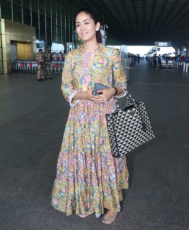 Mira Rajput In Comfy Yet Stylish Airport Look