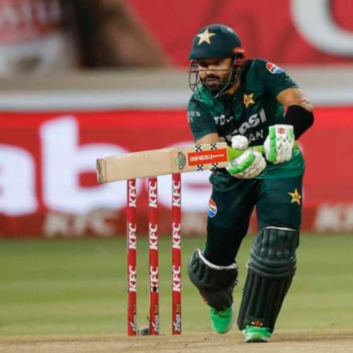 Players with 50+ runs and strike rate of less than 125 in T20, Two Pakistani in Top 5