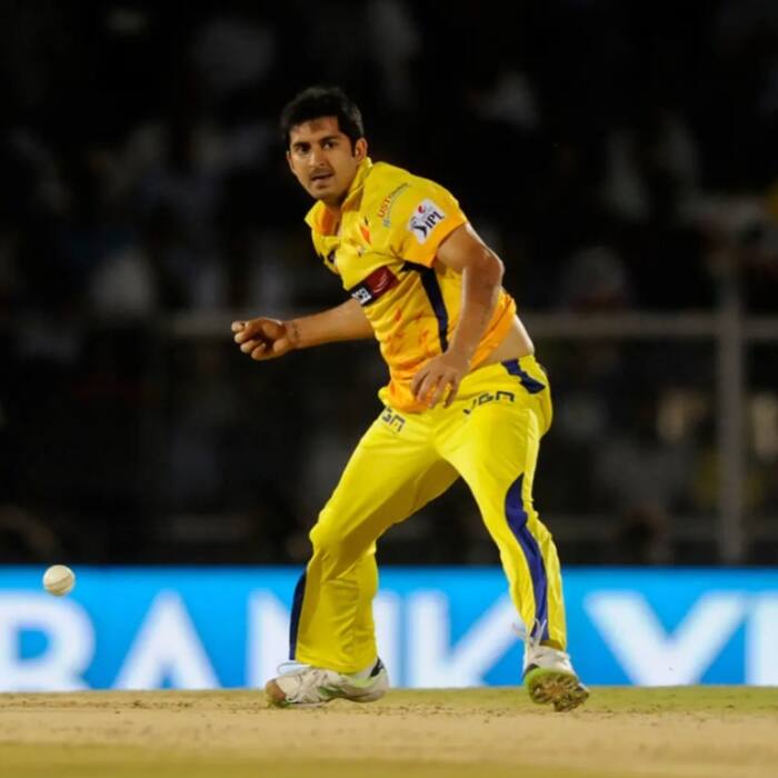 Star player from Dhoni's CSK announces retirement from all forms ...