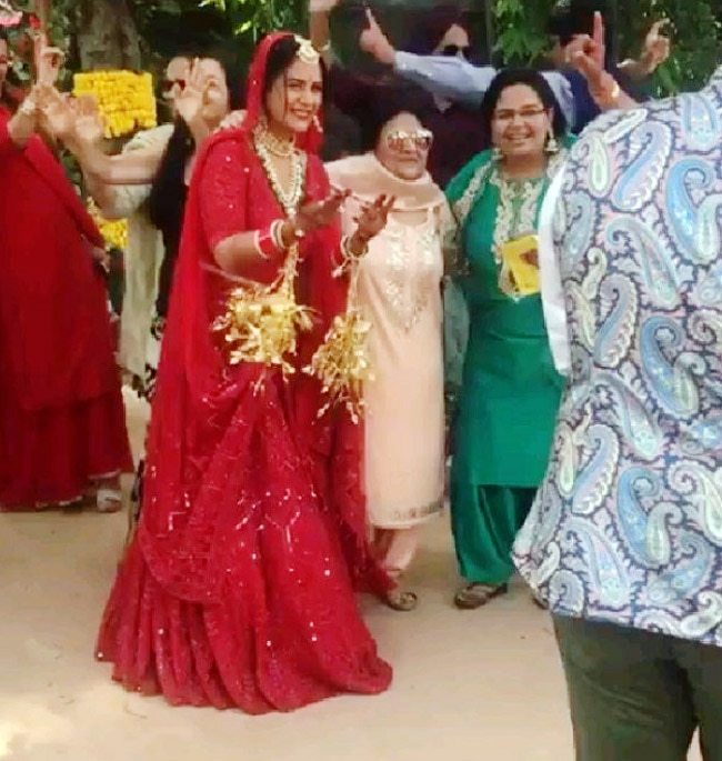 Mona Singh’s Wedding Pictures go Viral