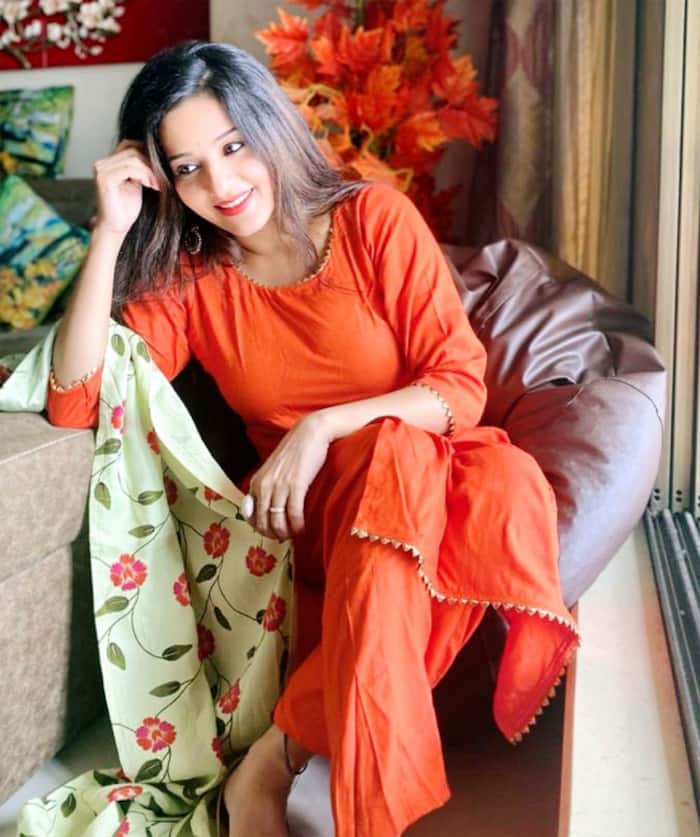 Monalisa looks pretty as she poses for the camera