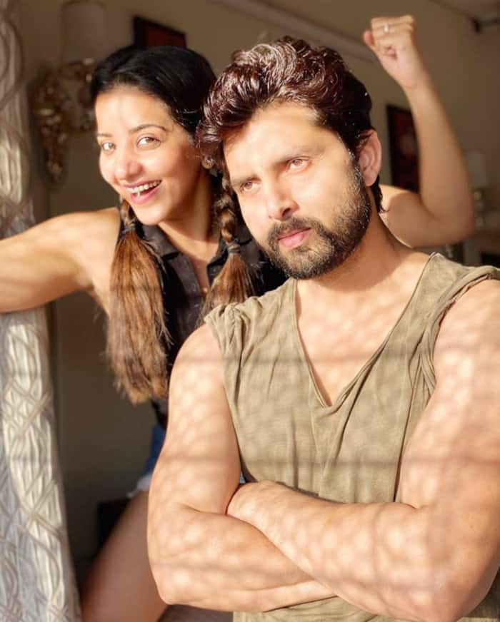 Monalisa’s Lovey Dovey Pictures